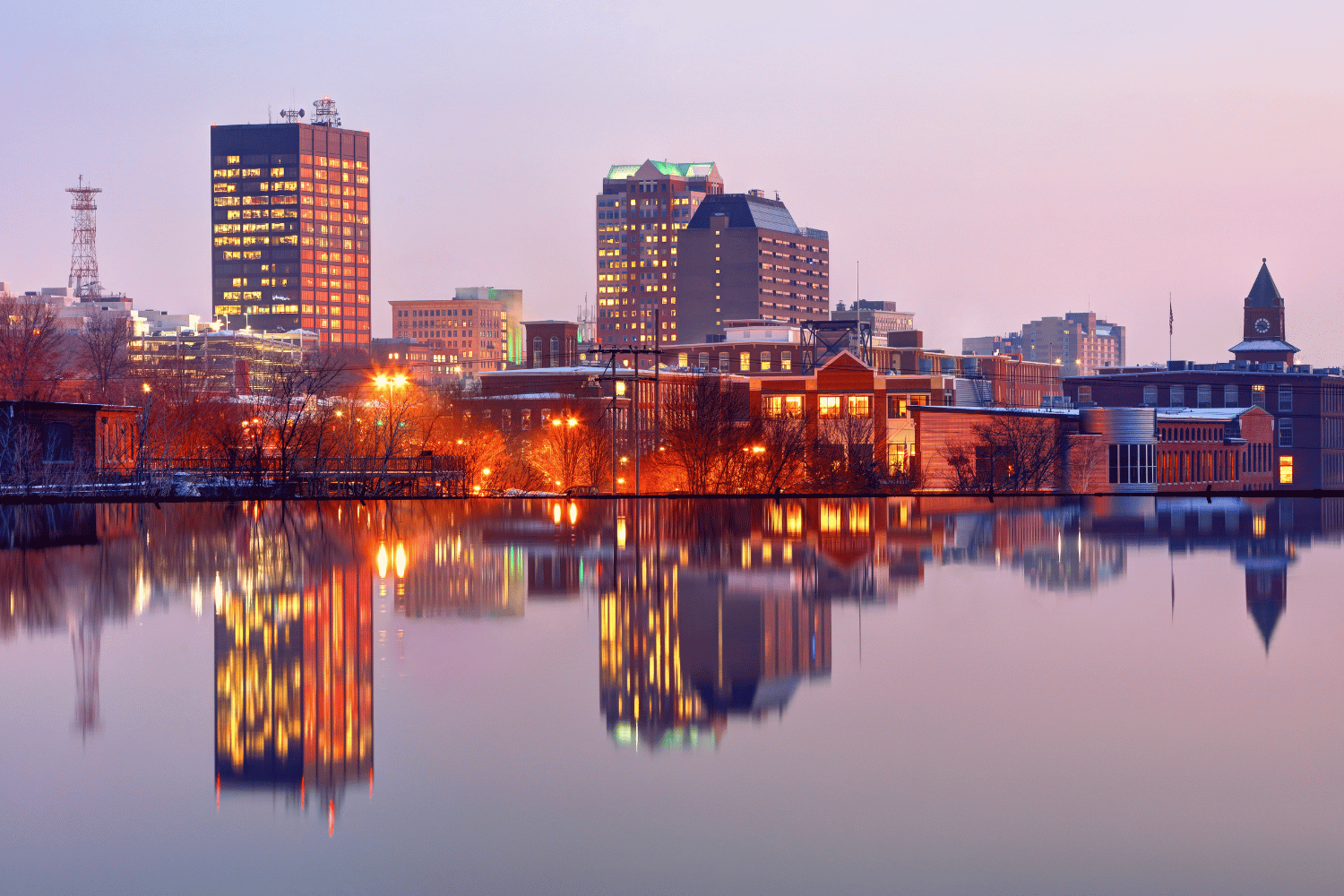London Crossing Condominiums - Condos in Manchester, NH