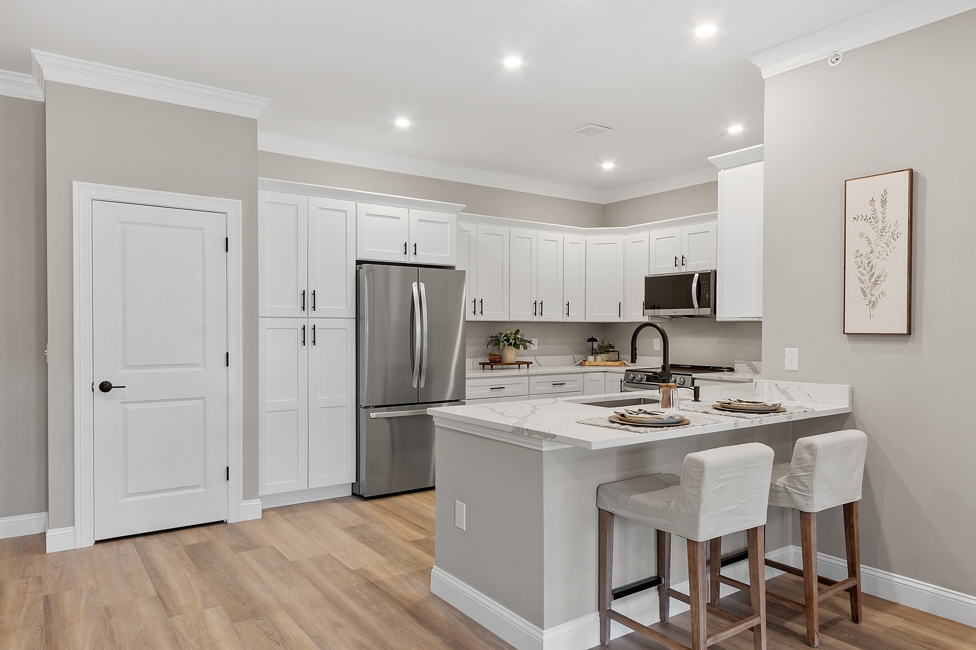 London Crossing Condominiums - Condos in Manchester, NH